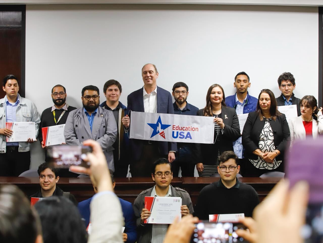 Cónsul de Estados Unidos visita a estudiantes de la UABC que ...