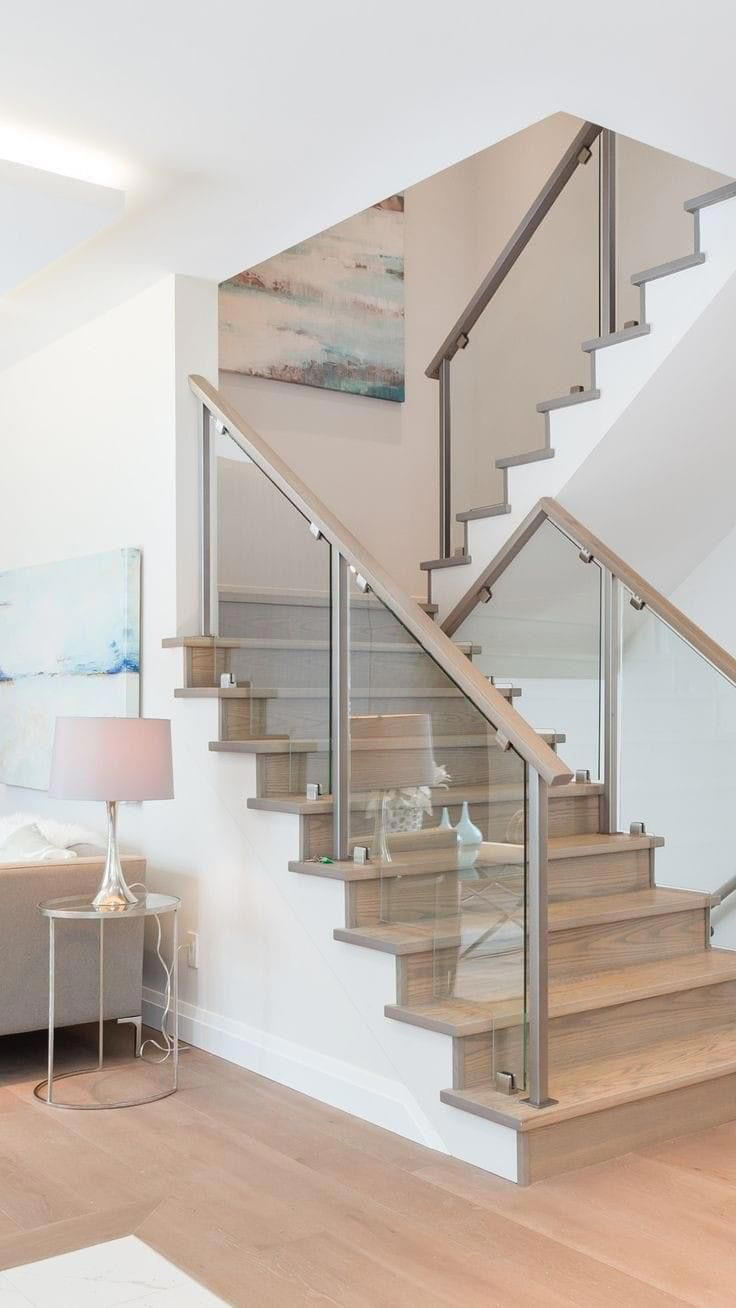 Railing Tangga Minimalis Mewah yang Buat Interior Naik Kelas