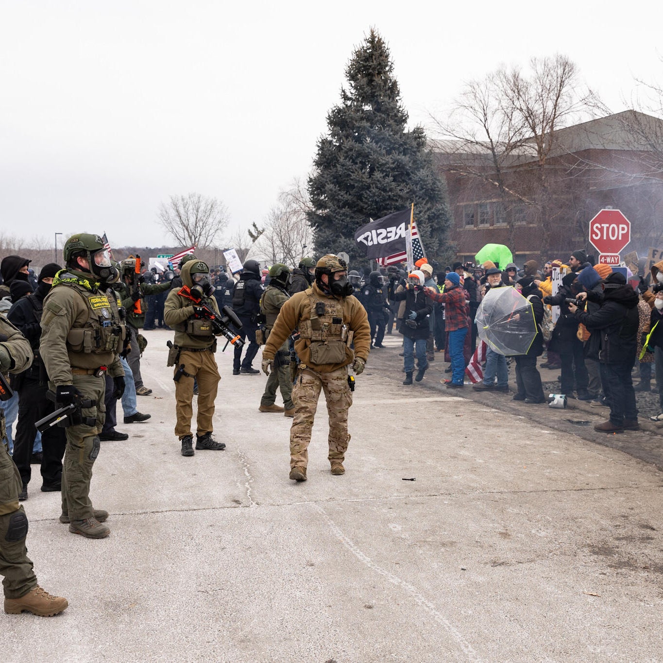 Judge rules federal agents can't arrest or use pepper spray on peaceful ...