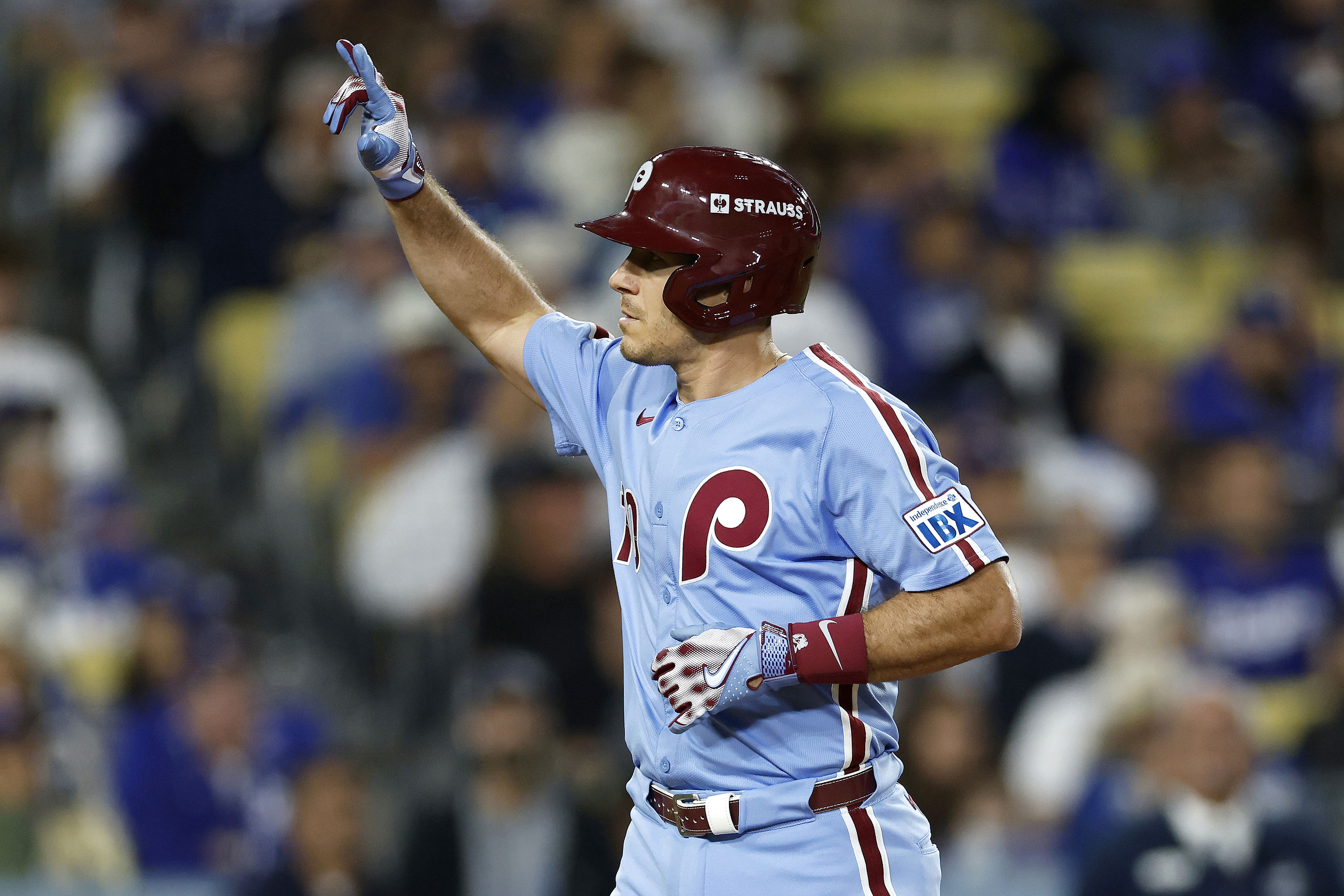 Phillies keeping JT Realmuto on 3-year, $45 million deal: report