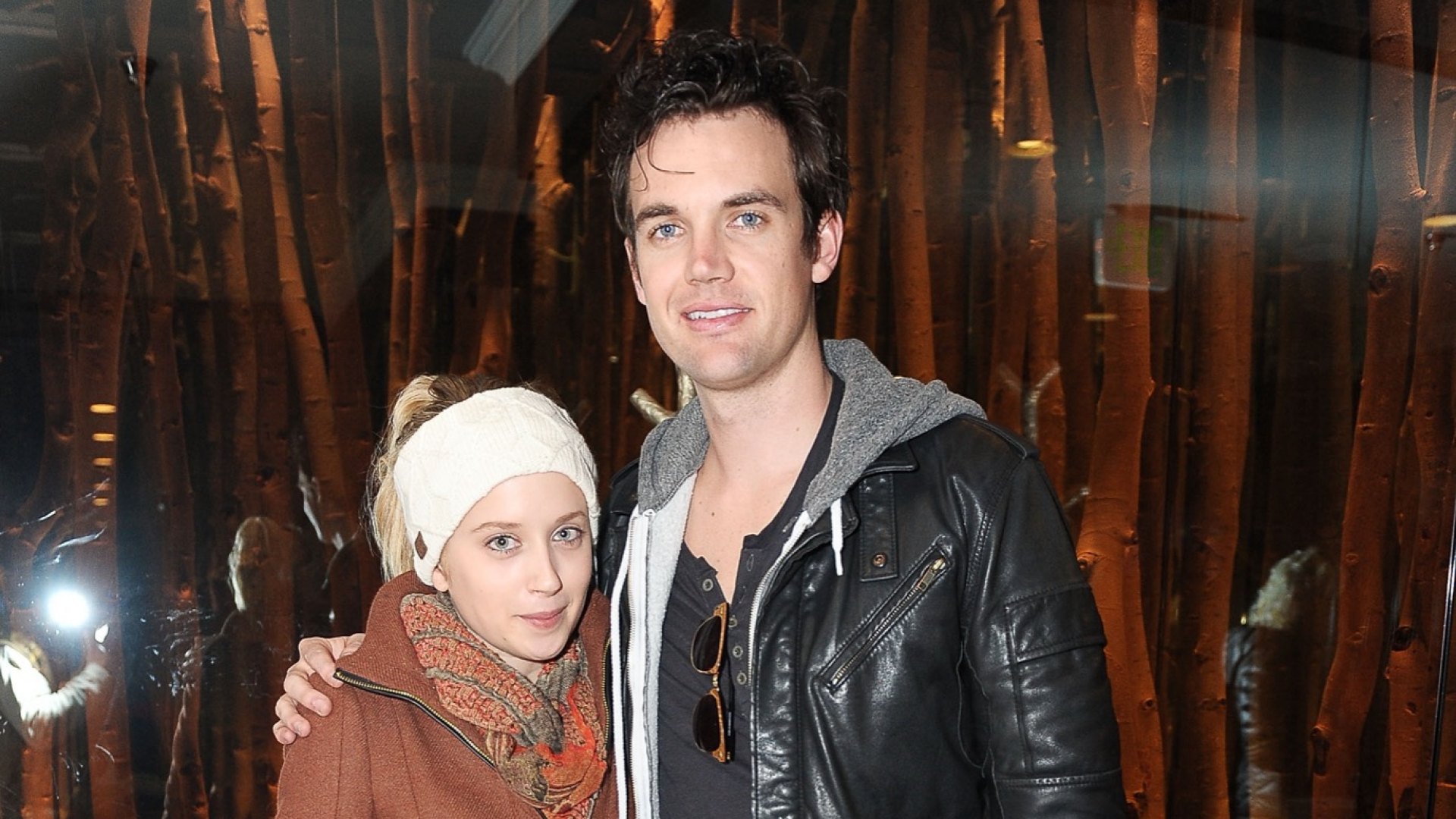 Clues Tyler Hilton and Megan Park had split: No wedding ring, more