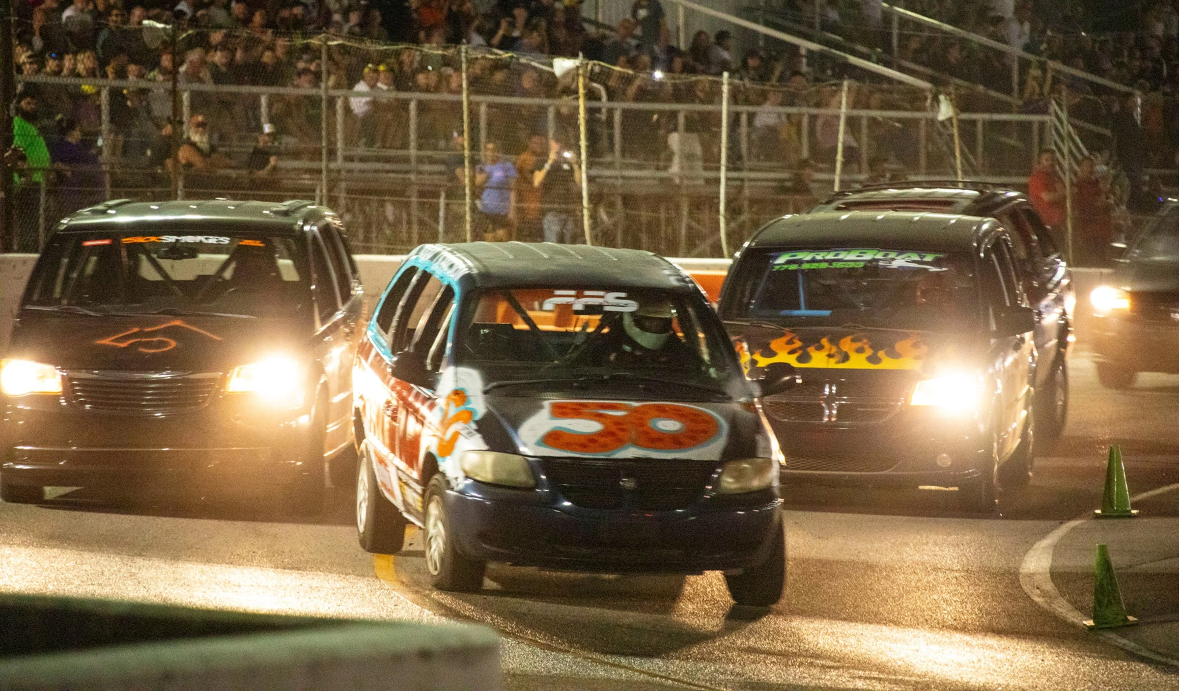 10 Mopar minivans on a 3/8-mile track is vandemonium