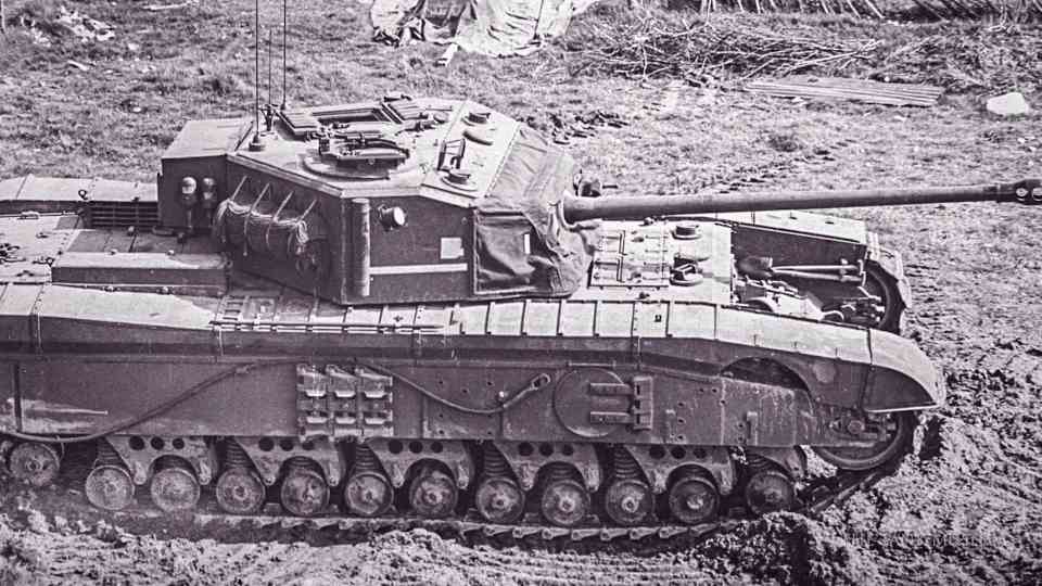 Why a giant Churchill-style tank became too heavy for its own engine