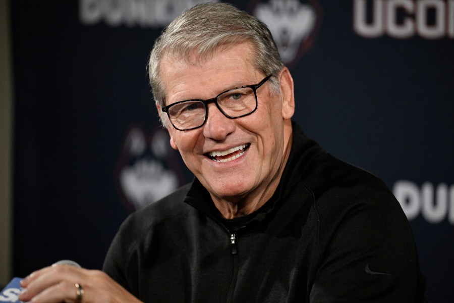 UConn’s Geno Auriemma pokes fun at Connecticut’s ‘pizza capital’ title ...