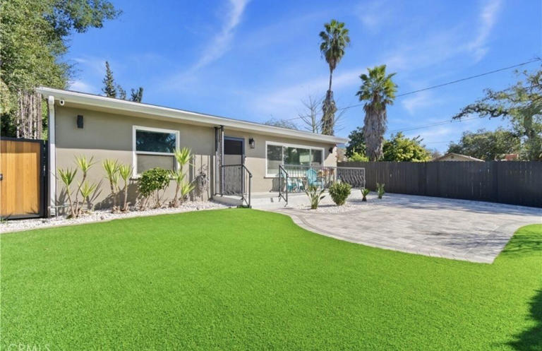 A year after the LA fires, designers are leading Altadena’s rebuilding ...