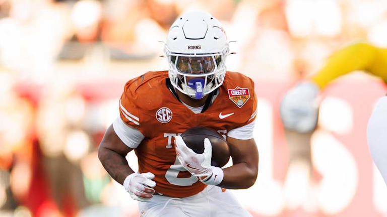 Another former Texas Longhorns RB is staying in the SEC