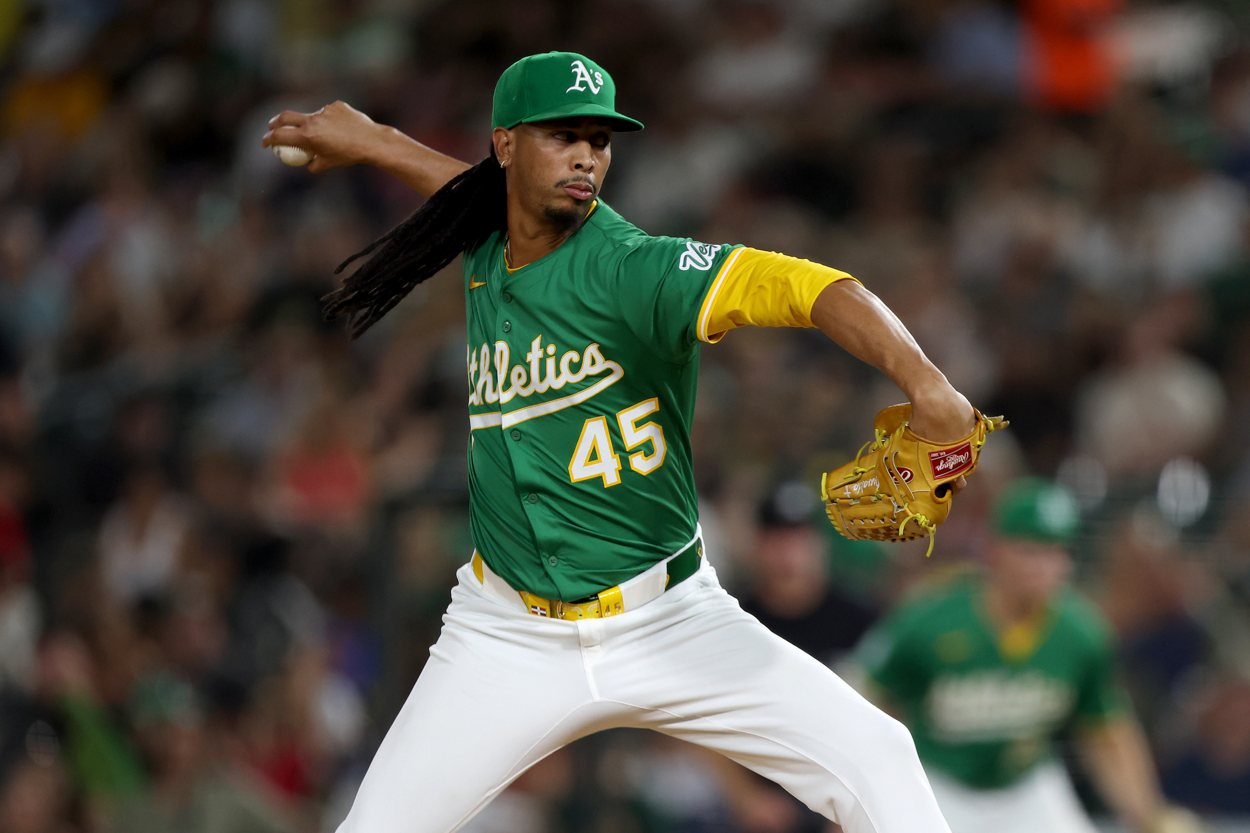 Marlins claim Osvaldo Bido