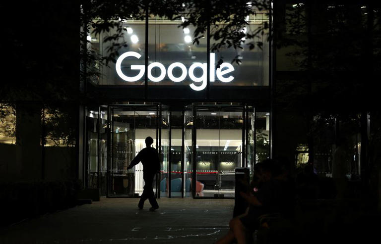 Google asks US judge to defer order forcing it to share data while it ...