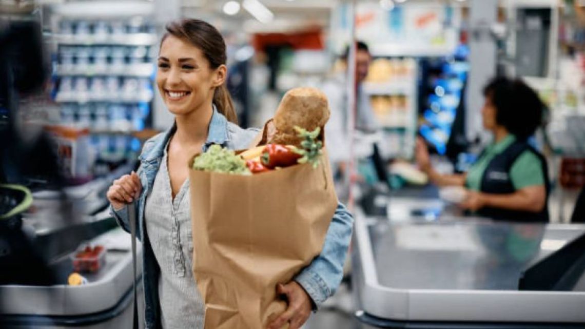 Paper lanzó una campaña de verano con bolsas de papel y beneficios ...