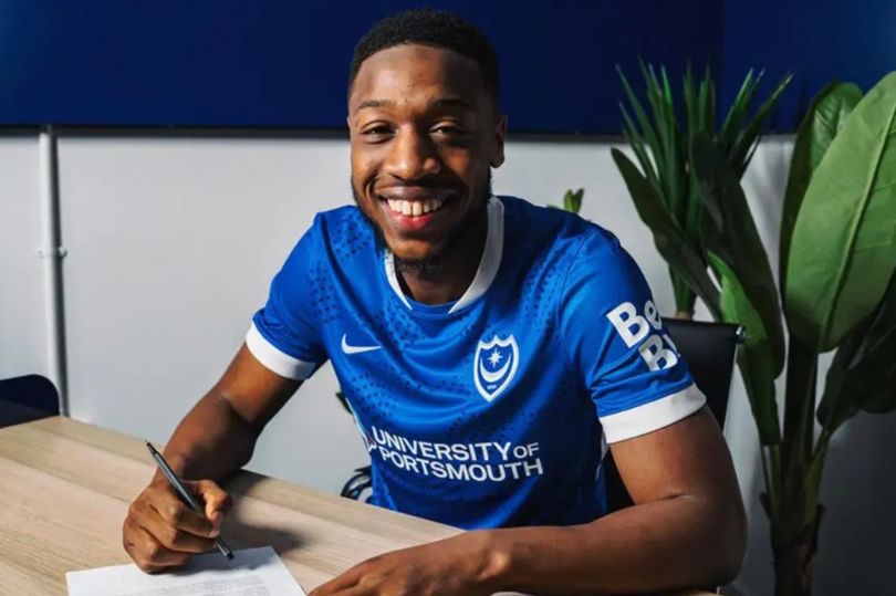 Football club mocked after signing player who 'can't hold a pen the ...