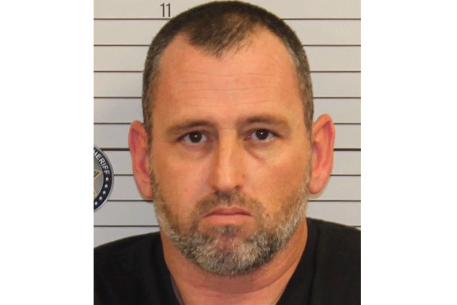 Su esposa le sostuvo el teléfono por un momento y lo que descubrió ...