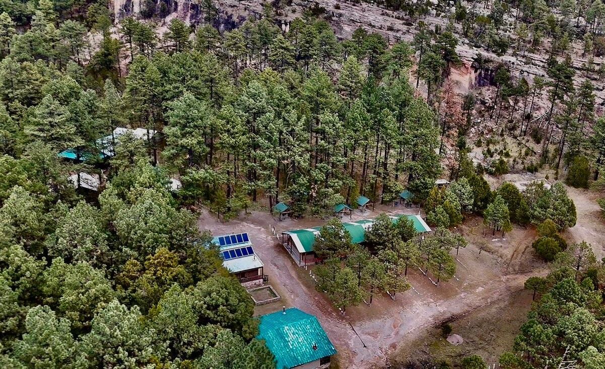 Fiscalía Anticorrupción de Chihuahua asegura cabaña del exgobernador ...