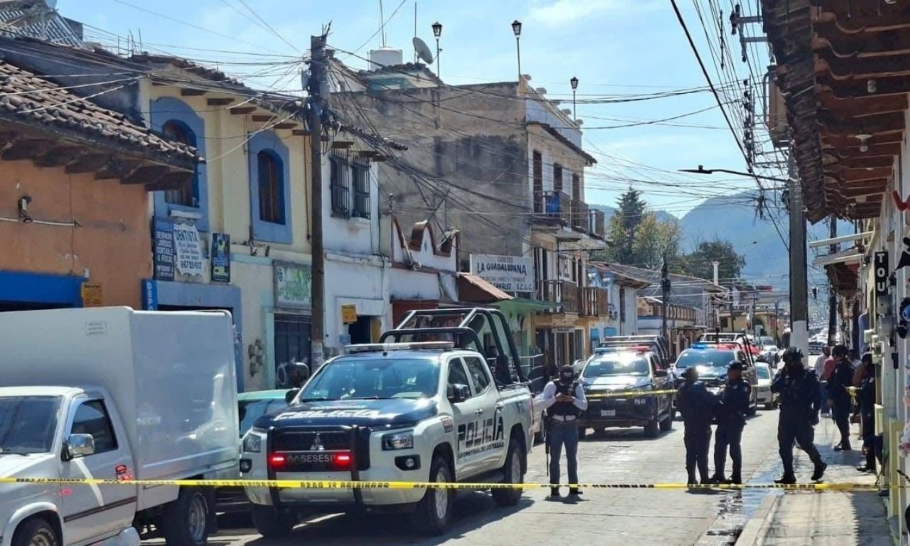Atacan a balazos a comandante de la Policía Municipal en centro de San ...