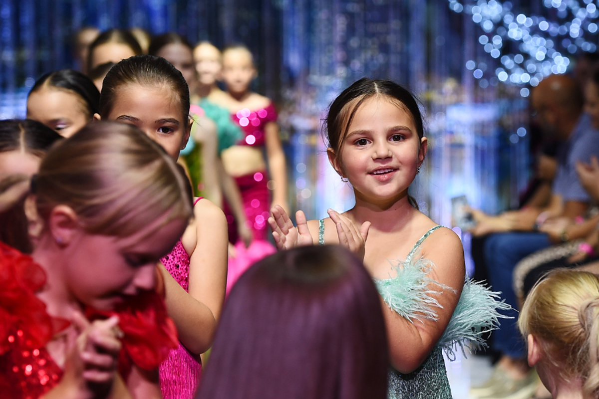 Alabama hotel overbooking leaves pageant contestants stranded