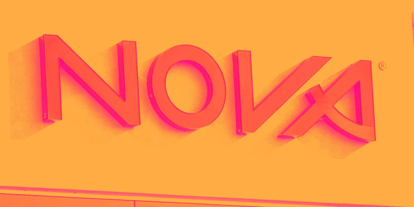 2 high-flying stocks with exciting potential and 1 we find risky