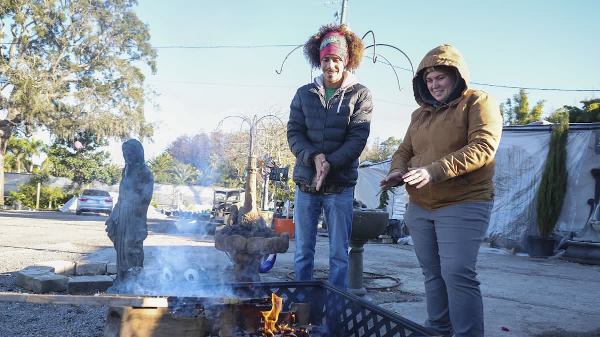 Tampa Bay bundles up for cold weather. But just how chilly was Friday ...