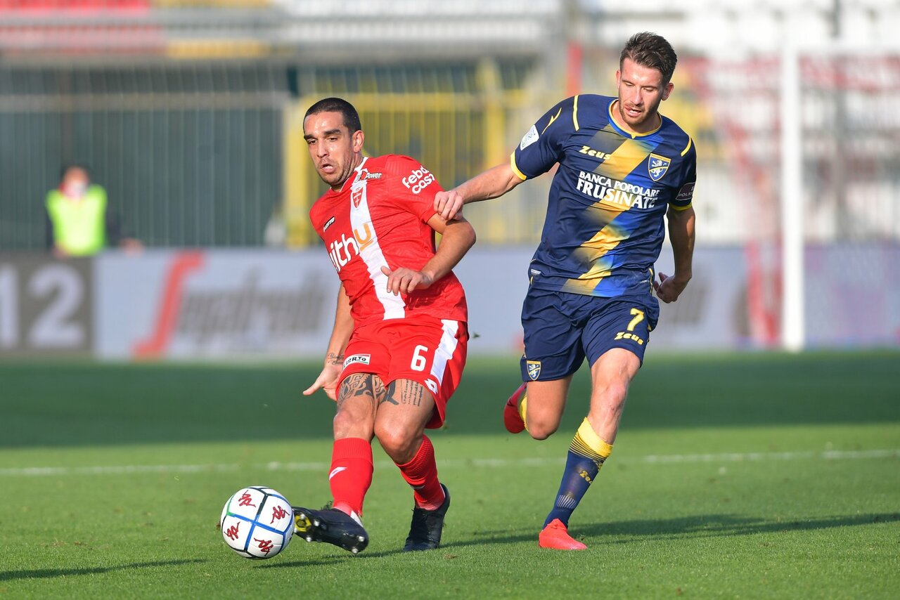 Bellusci: «Per continuare a giocare sono dovuto andare all’estero, il ...