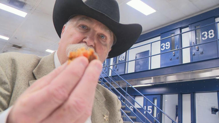 PETA offers vegan meal plan to Butler County Jail amid 'warden burger ...