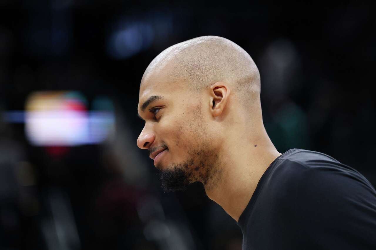 As the beatings continue, Victor Wembanyama keeps the faith