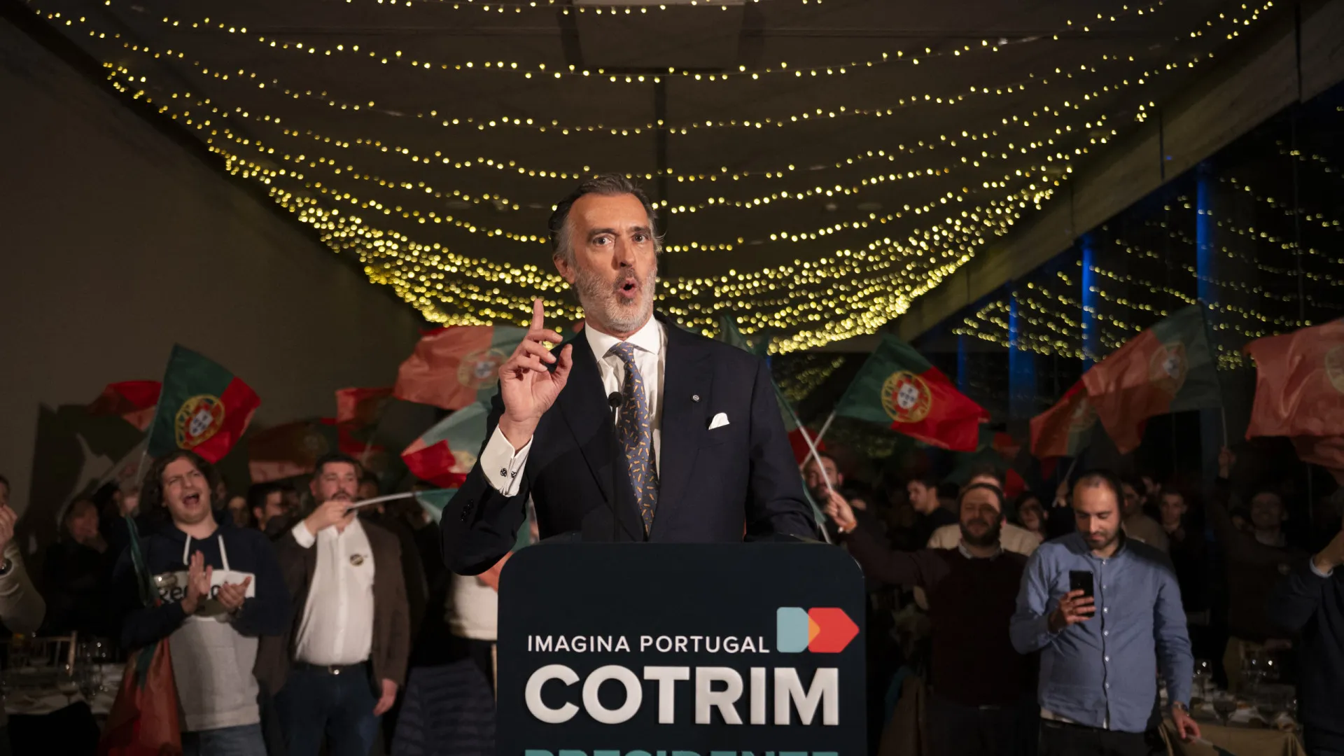 AO MINUTO: "Fenómeno cívico, não de marketing"; "Campanha mais patritota"