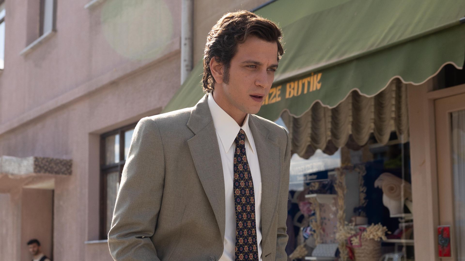 'Enthralling' period drama based on bestselling classic is about to ...