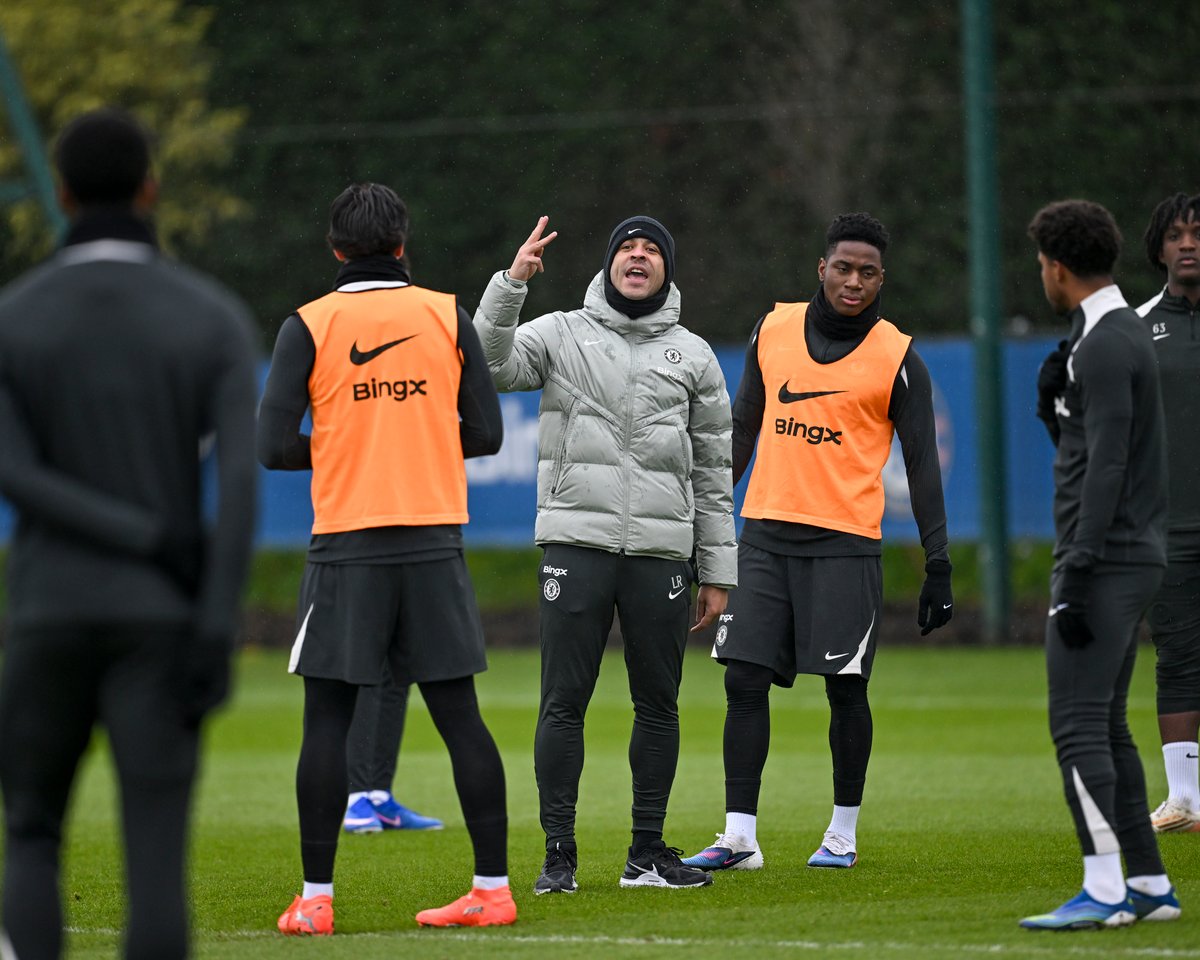 Rosenior makes Chelsea selection vow after Arsenal U-turn