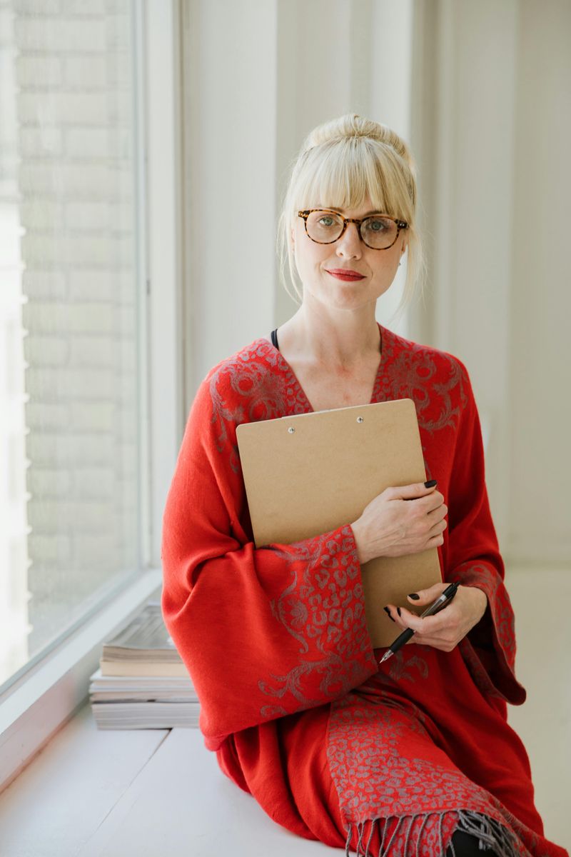 Psychologists say these 11 beliefs about women are outdated