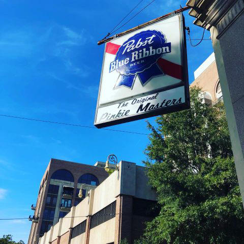 This cash-only dive bar in Savannah was once a favorite of Jimmy Carter