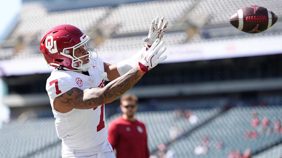 Wisconsin Badgers pursuing 4-star Oklahoma transfer to round out wide ...