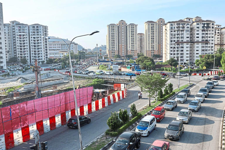 Pandan Indah bridge project likely completed after Hari Raya