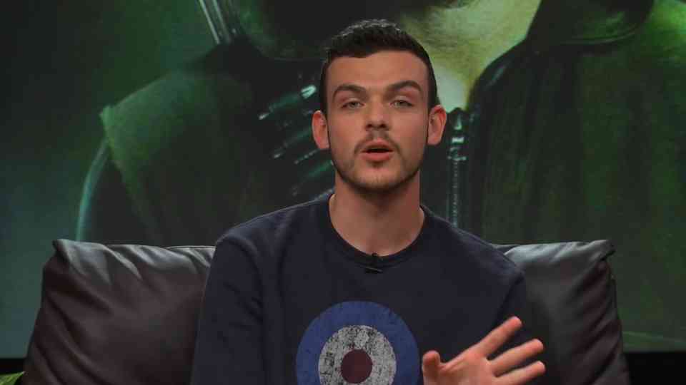 Arrow after show season 4 FANDEMONIUM! Are Oliver Queen and Laurel ...