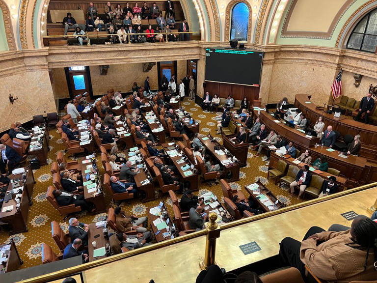 Mississippi House Republicans split over school choice bill
