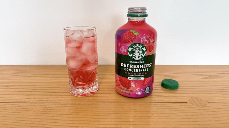 Review: Starbucks' Refreshers concentrates and sweet cream enhancers ...