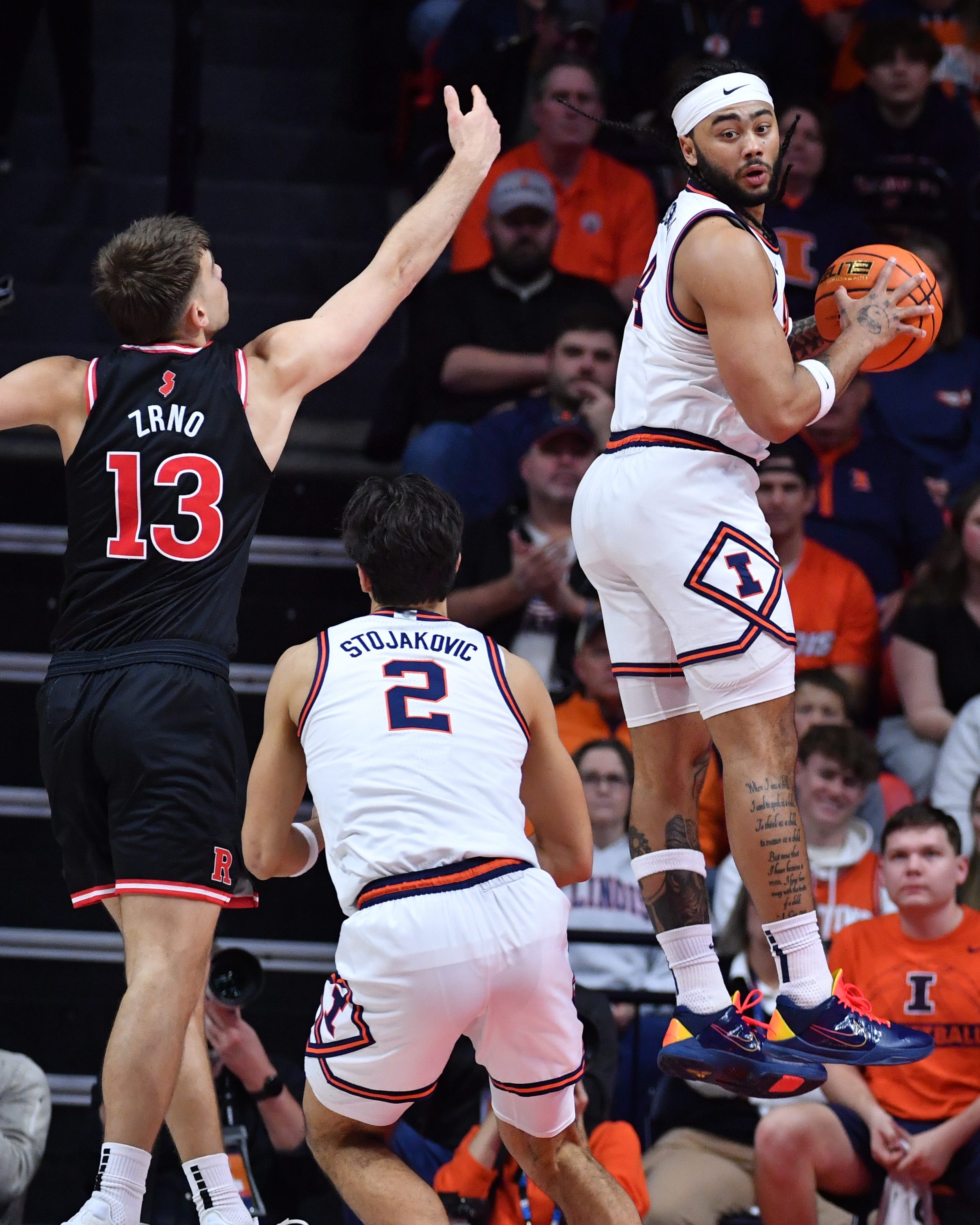 One of Illini basketball's leading scorer will miss time with a broken hand