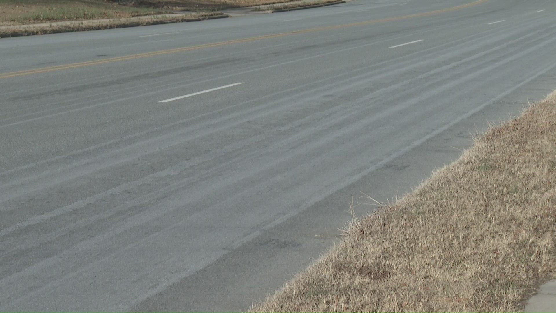 Road crews prepare Triad highways ahead of winter weather