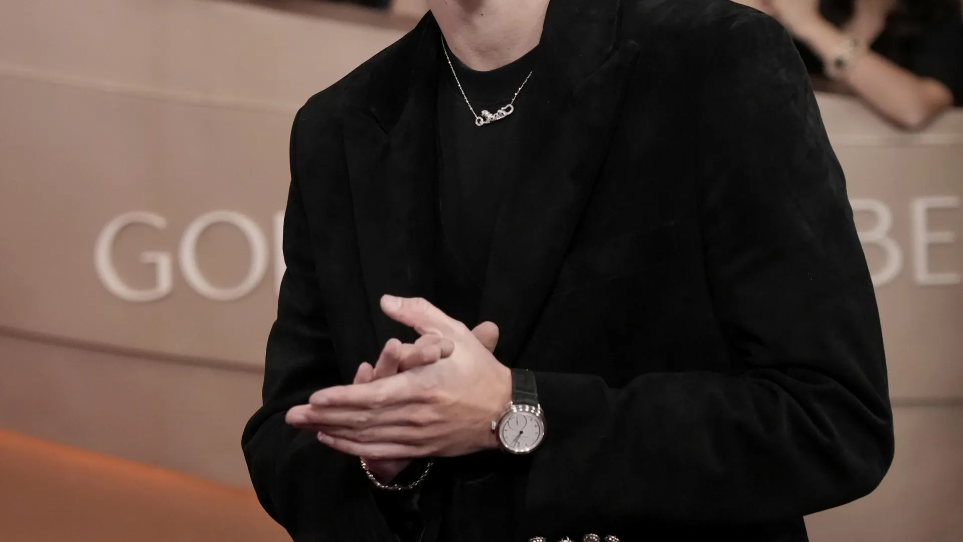 Acabei de passar 30 anos na prisão. Não vais querer meter-te comigo