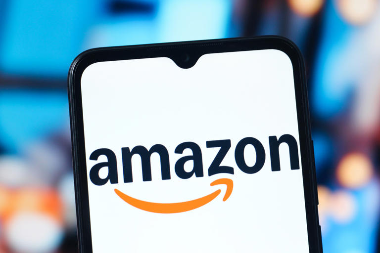 Amazon’s $25 memory foam slippers are now $10