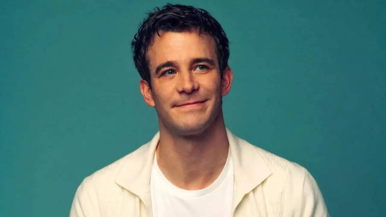 Bridgerton star Luke Thompson says he is 'quarter Indian'; reveals his ...