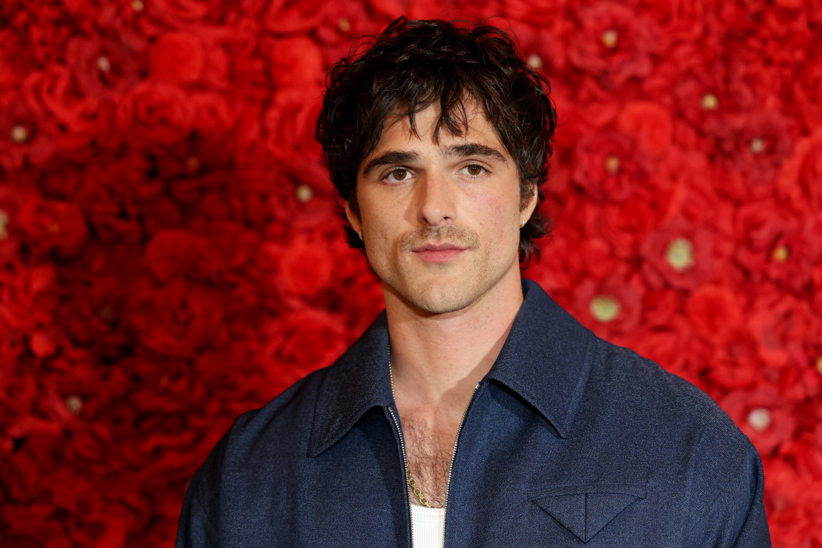 Mutual obsession: Margot Robbie had Jacob Elordi enamored filming ...