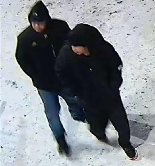 Nunavut RCMP looking for 2 suspects after man stabbed in Iqaluit