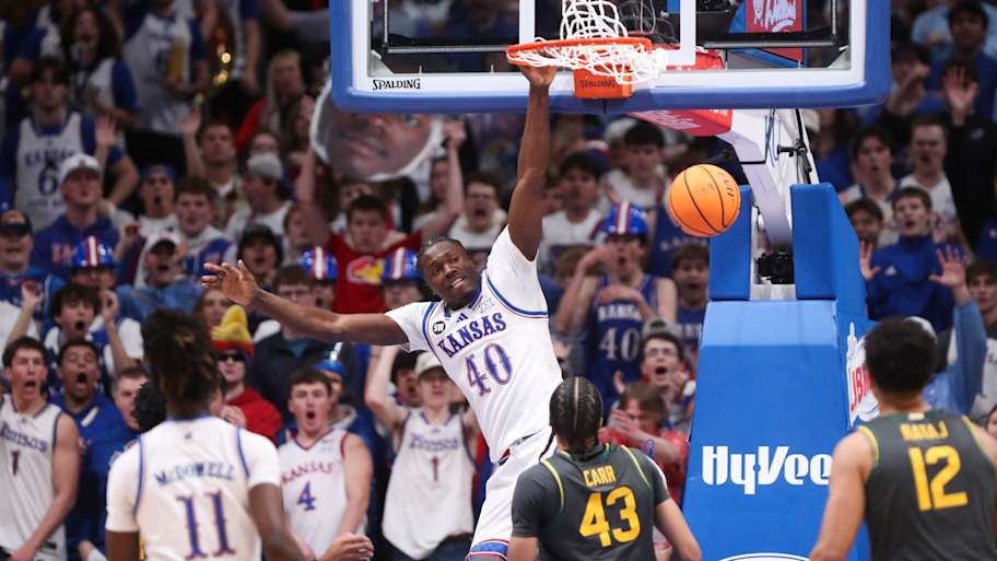 Kansas’ Flory Bidunga flashes ceiling in dunking clinic vs Baylor