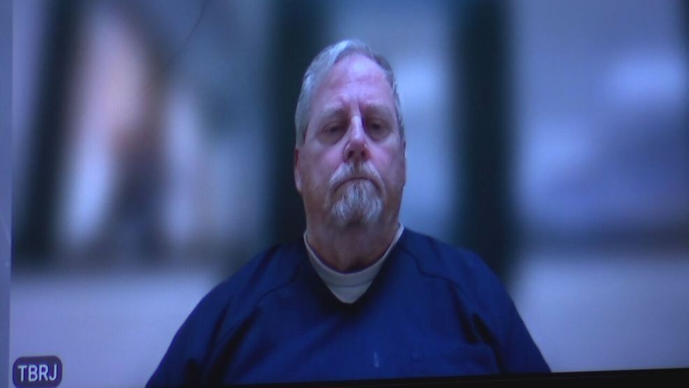 Former school bus driver charged with manslaughter makes first court ...