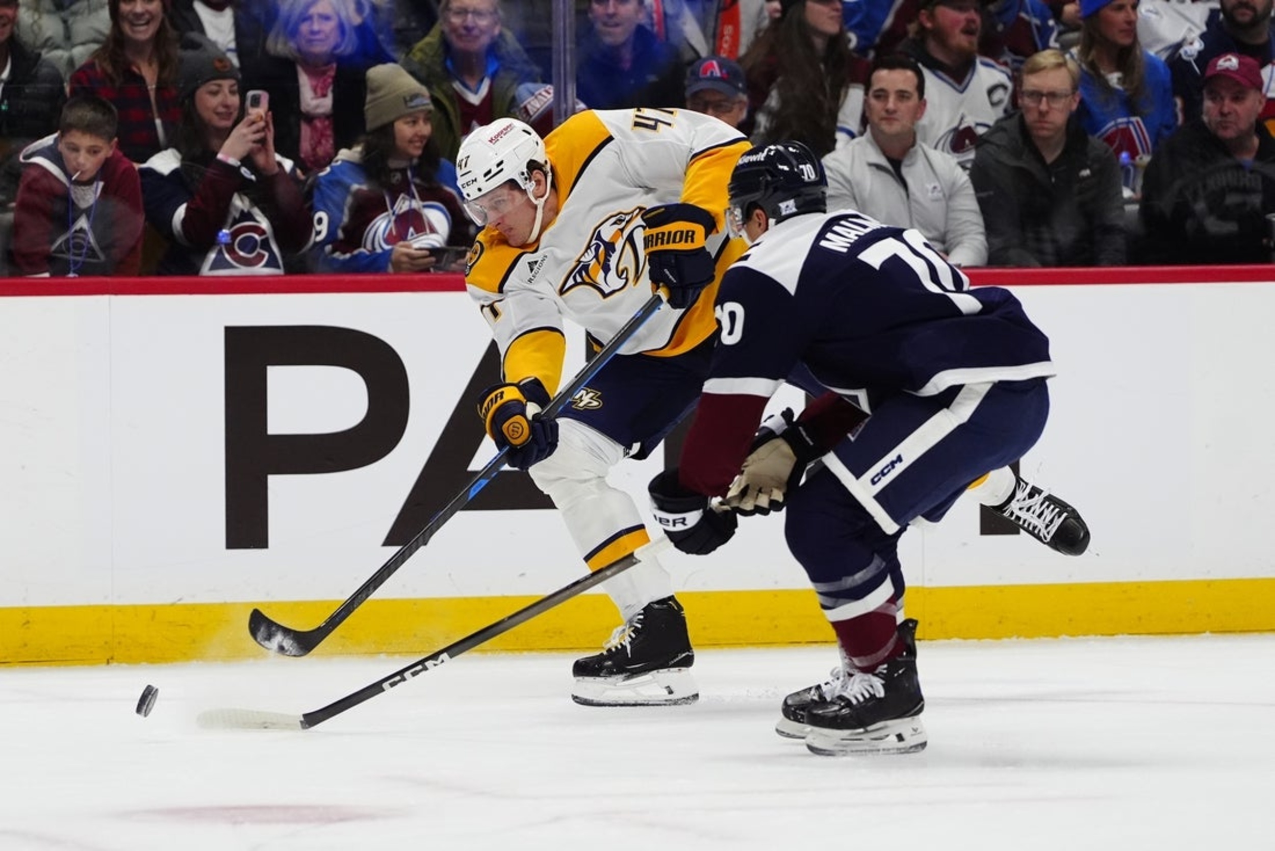 Ryan O'Reilly, Predators send Avs to first regulation home loss