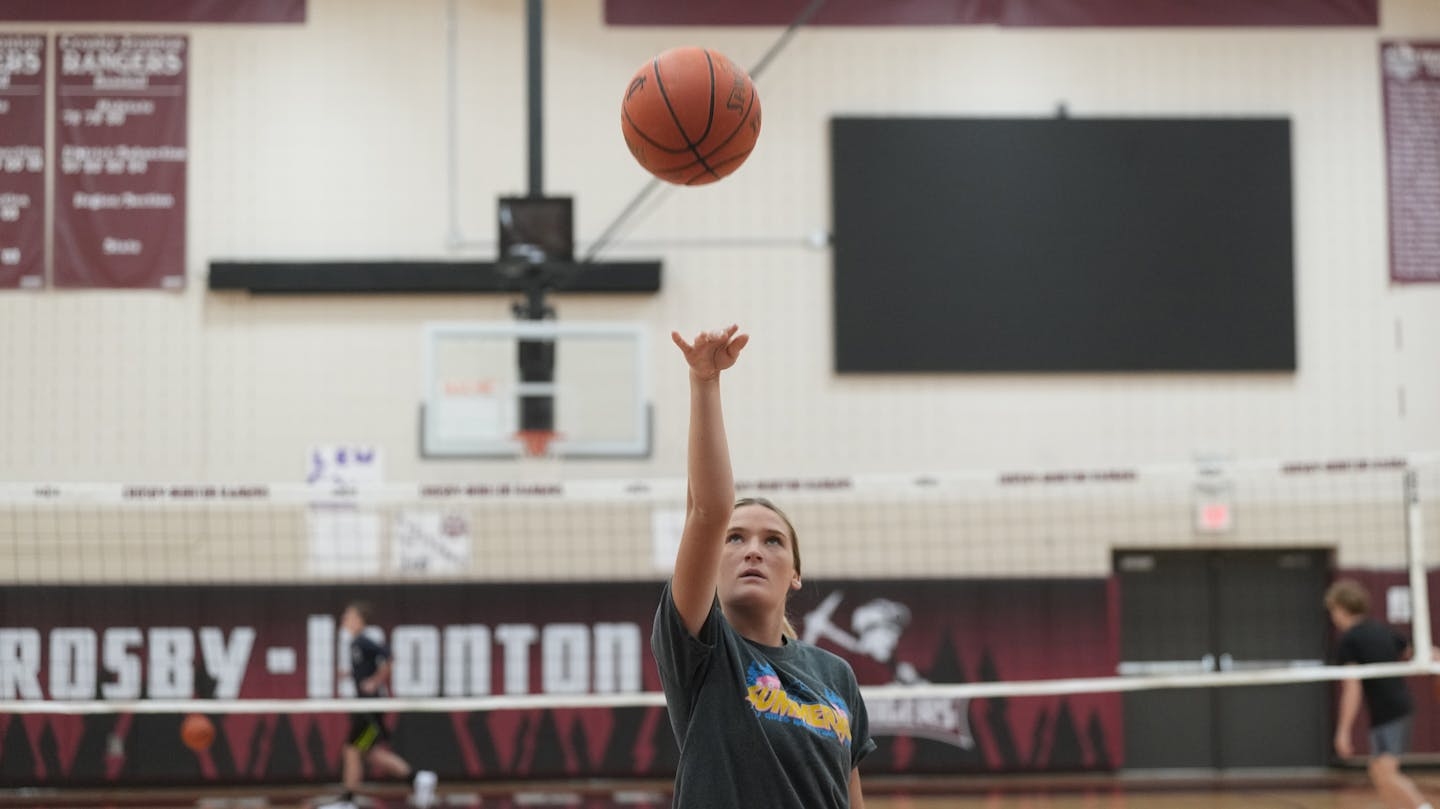 Future Gopher Tori Oehrlein becomes second girls basketball player in ...