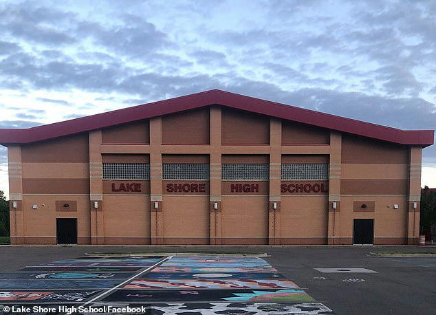 Mom made bomb threat after daughter was unable perform in school play ...
