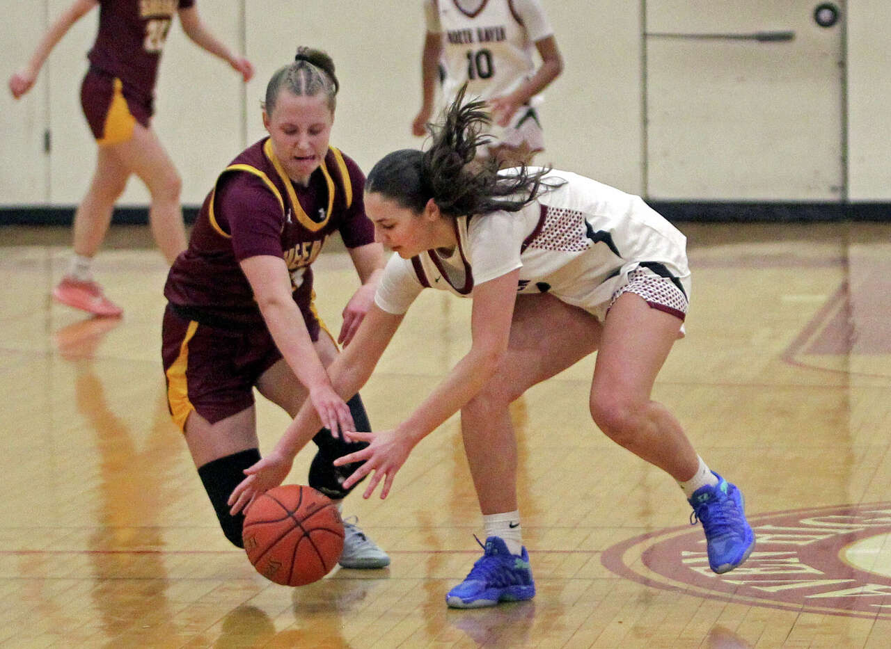 North Haven girls basketball shows off its stingy defense to knock off ...