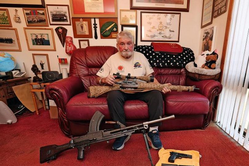 Ex-Royal Marine demands cops return his replica guns after firearms ...