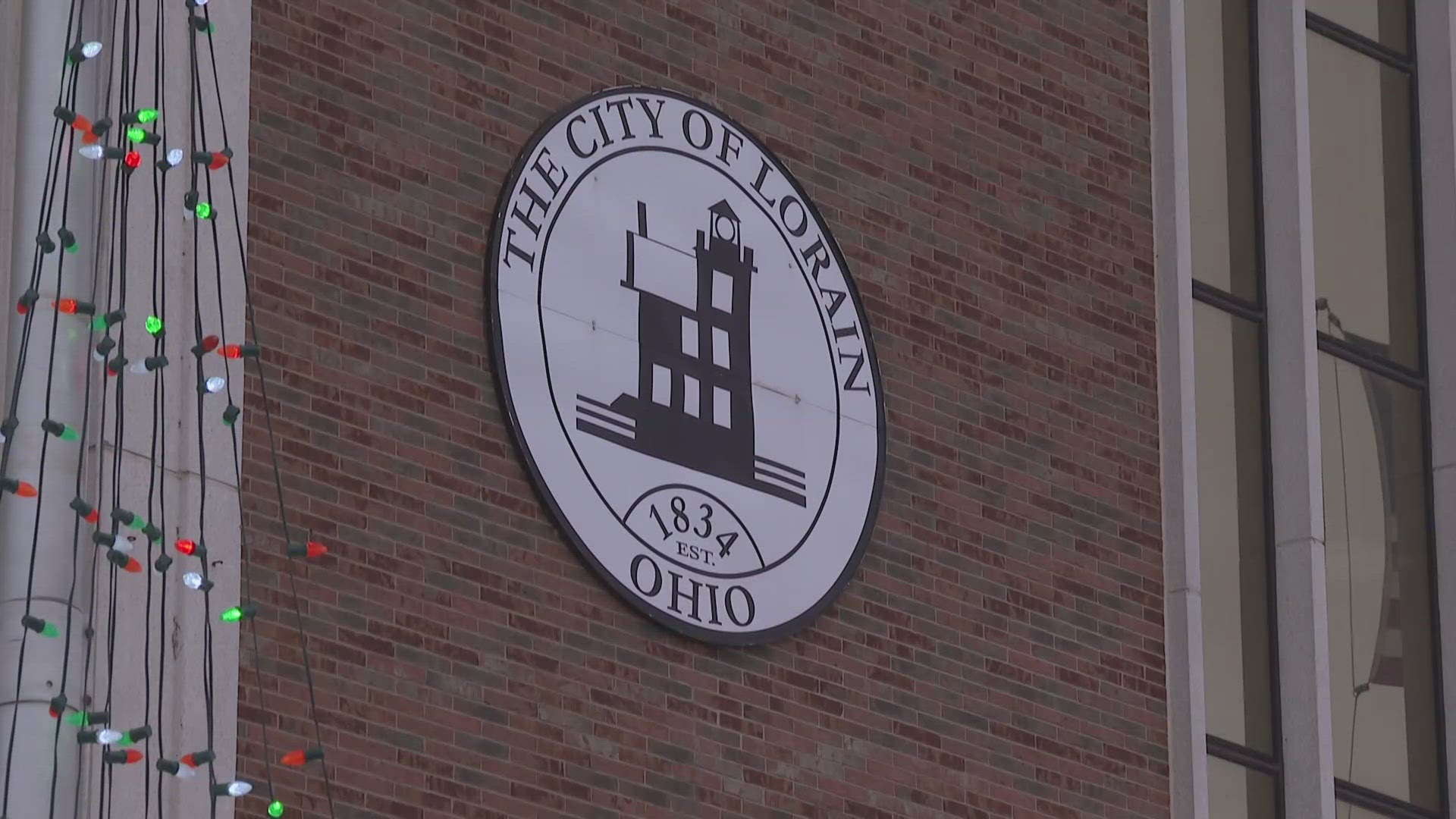 Updated youth curfew takes effect in Lorain