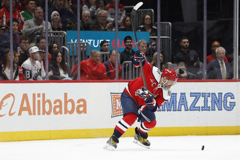 Capitals GM: Alex Ovechkin focused on playoff push, not future