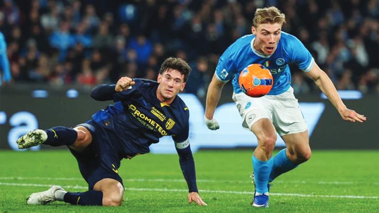 Napoli's title hopes take a hit with draw against Parma